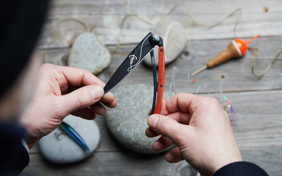 Customize a Deejo Pocket Knife with MyDeejo | Everyday Carry